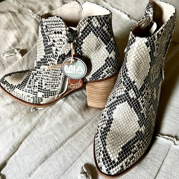 MIA | Shoes | Mia Tracee Bootie Nwt | Poshmark